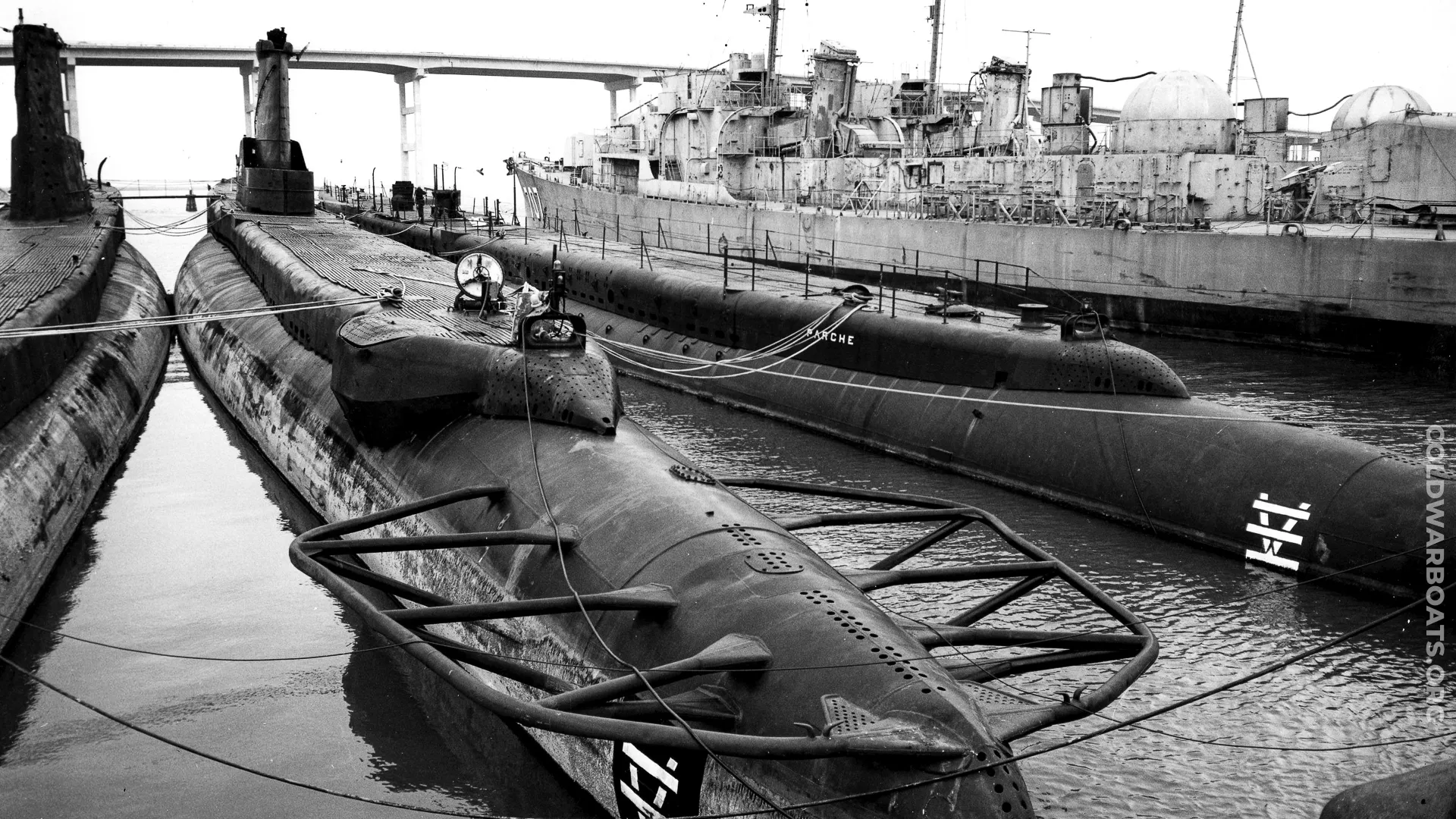 USS BASHAW (SS/AGSS/SSK 241)