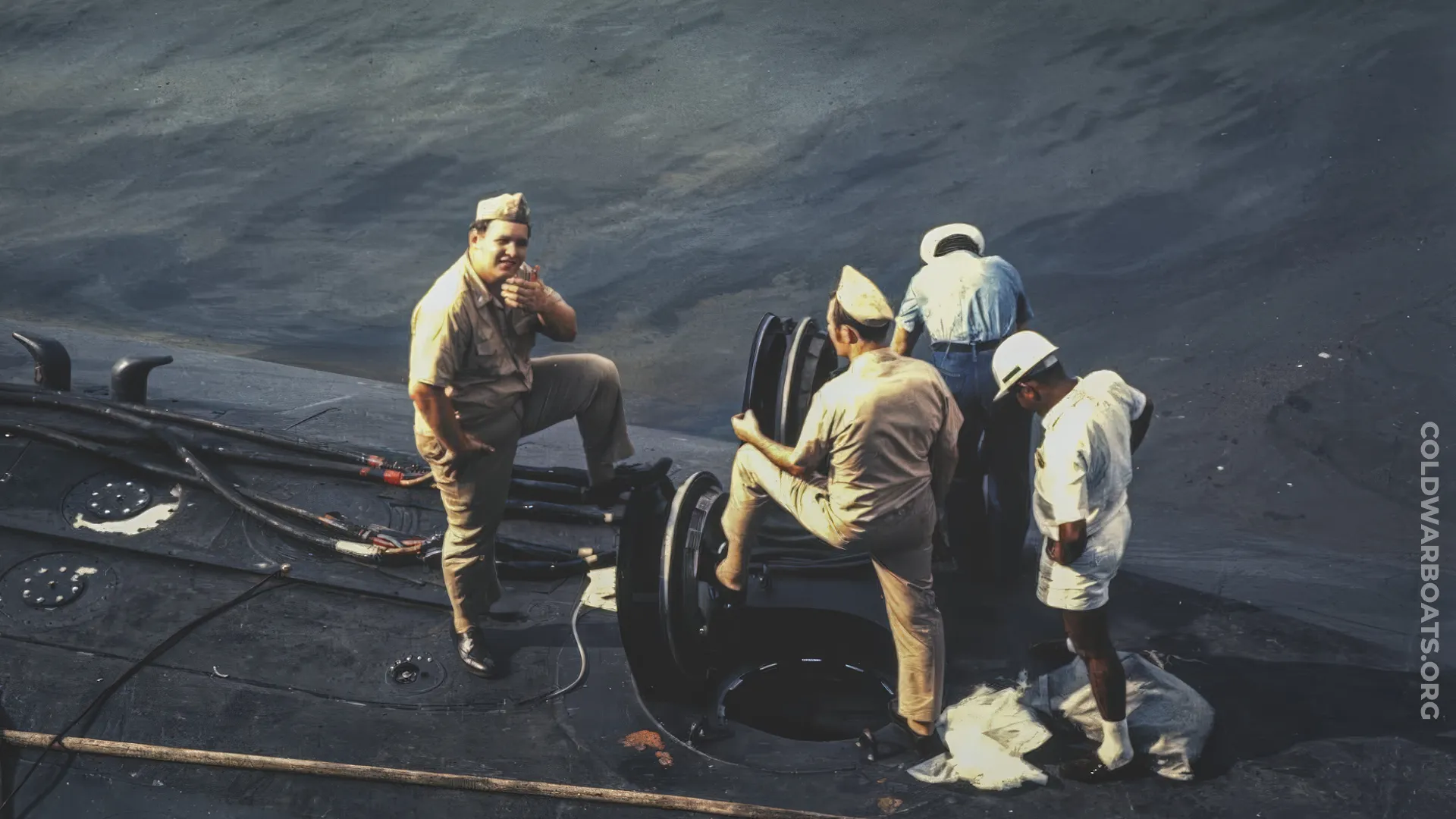 USS SCAMP (SSN 588)