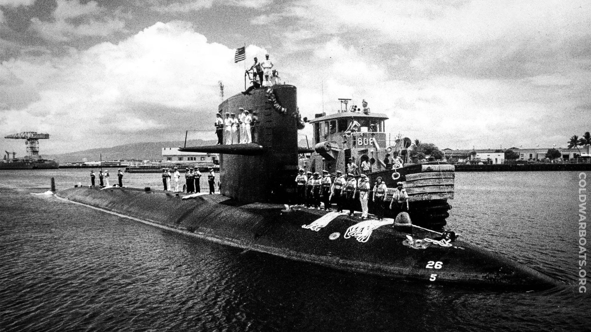 USS TUNNY (SSN 682)